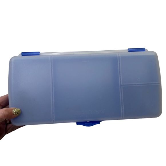 Tupperware | Kitchen | Tupperware Vintage Lunch N Things Blue Divided ...